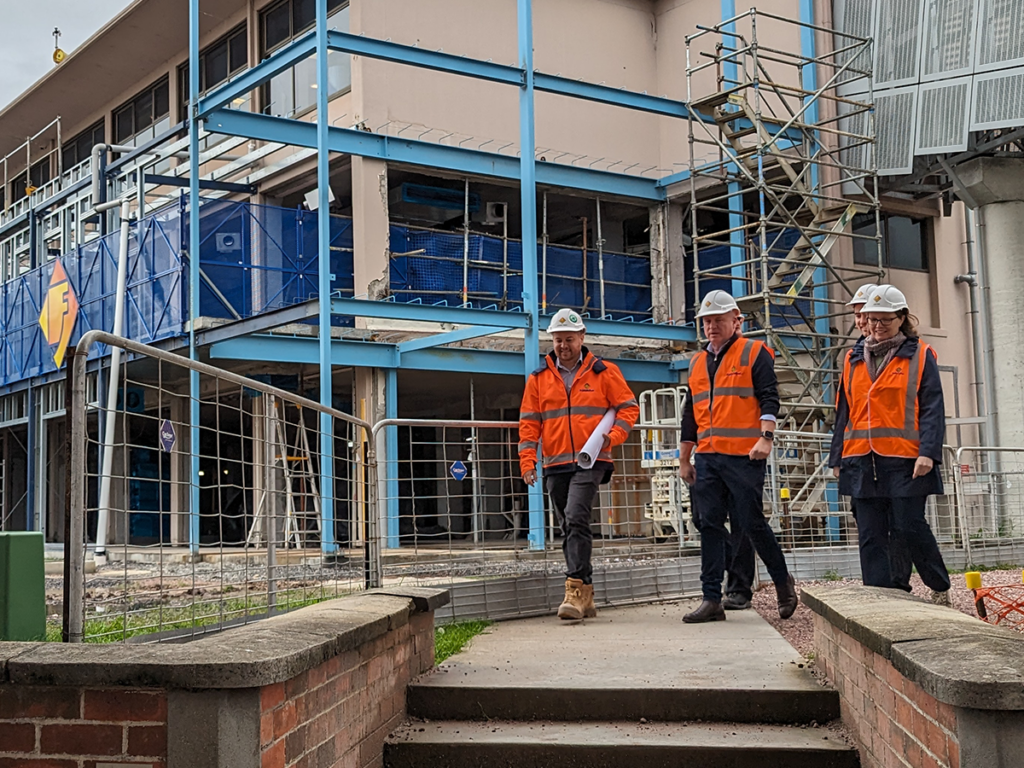 Premier Visits Mersey Community Hospital - Fairbrother